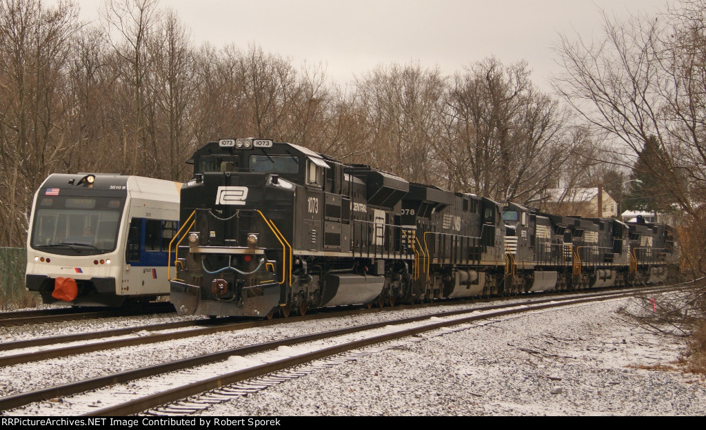 Penn Central Heritage Unit Leads 39G - Cove Road